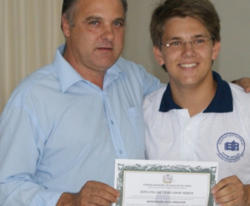 Câmara empossa vereadores mirins eleitos em Lucas do Rio Verde