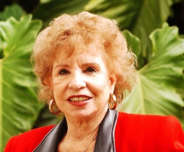 Atriz e radialista Daisy Lúcidi morre de Covid-19 no Rio