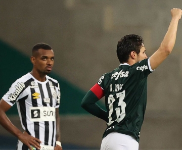 Palmeiras bate Santos e deslancha em 1º lugar no Grupo C do Paulistão