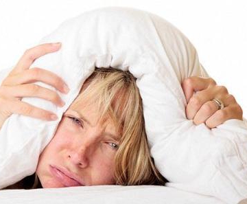 Entenda como combater a insônia