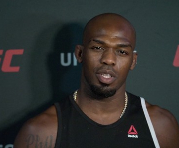 Comparado a Ali, Jones avisa: "DC não é o meu Frazier e não vai me vencer"